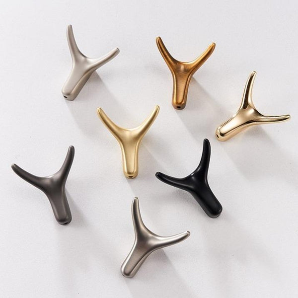 Deer Shaped Hook | Satin Brass (Set of 3) - Passio Interiors